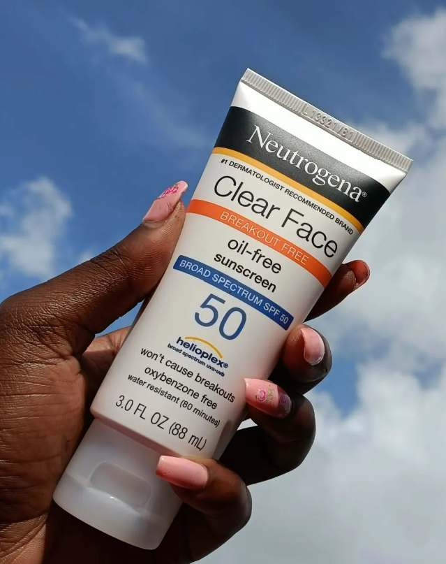 Clear Face Break-Out Free Liquid Lotion Sunscreen Broad Spectrum SPF 5 ...